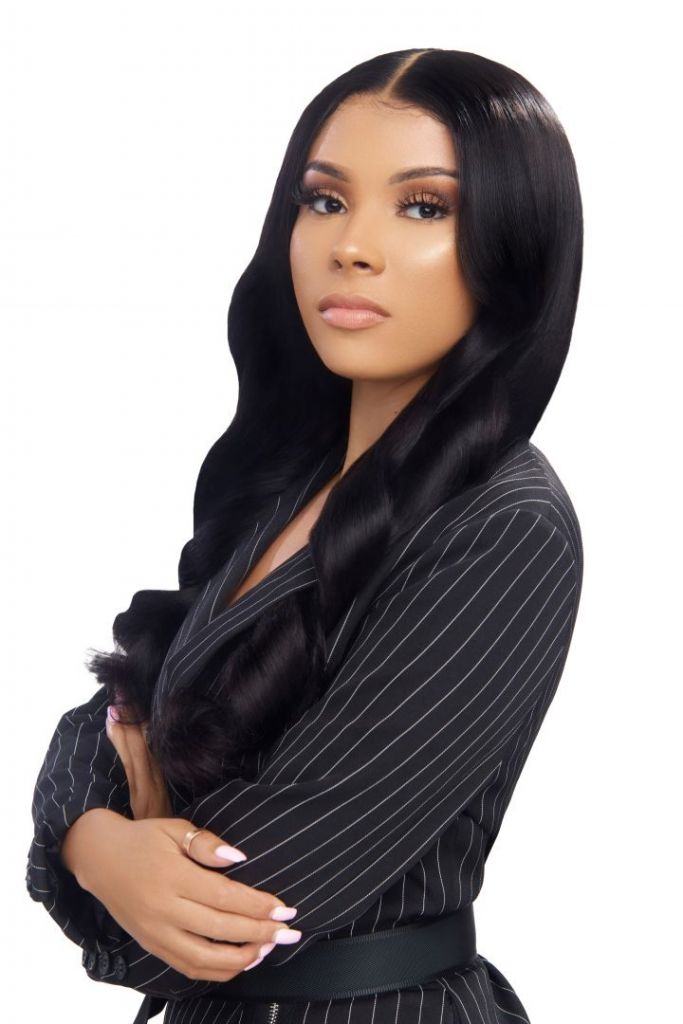 Meet Shelby Davis: Ceo & Founder of BonaFideBou, Model, Influencer ...