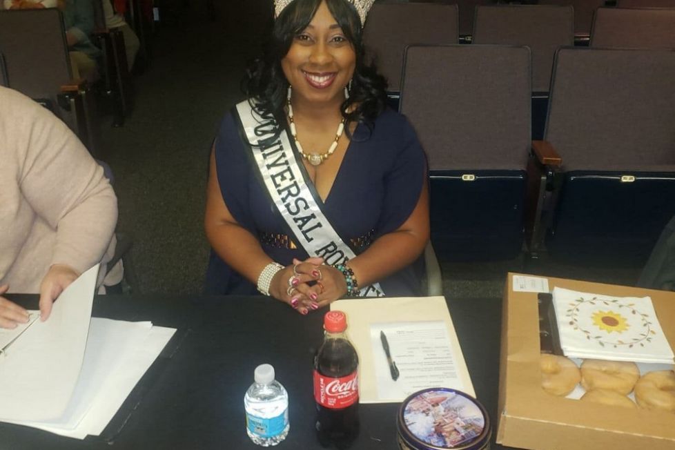 Meet Radesha “Desh” Dixon | Author, Model, Poet, Certified Life Coach – SHOUTOUT ATLANTA