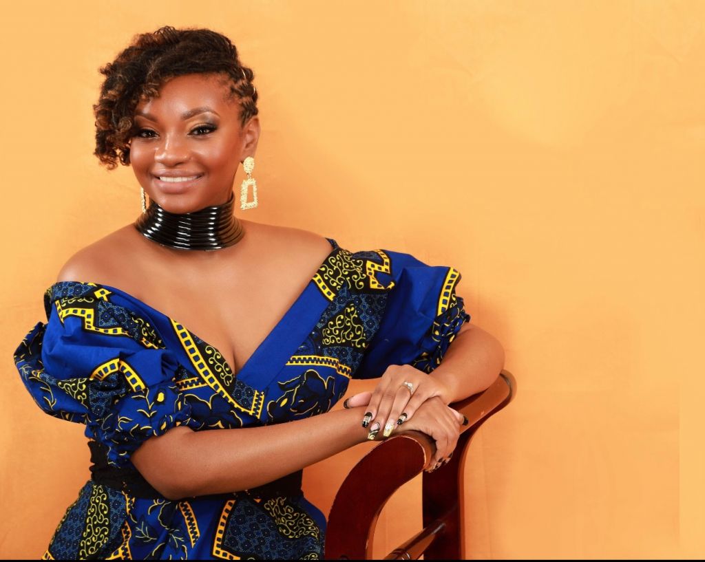 Meet Akilah Davis | Respiratory Therapist & Entrepreneur - SHOUTOUT ATLANTA