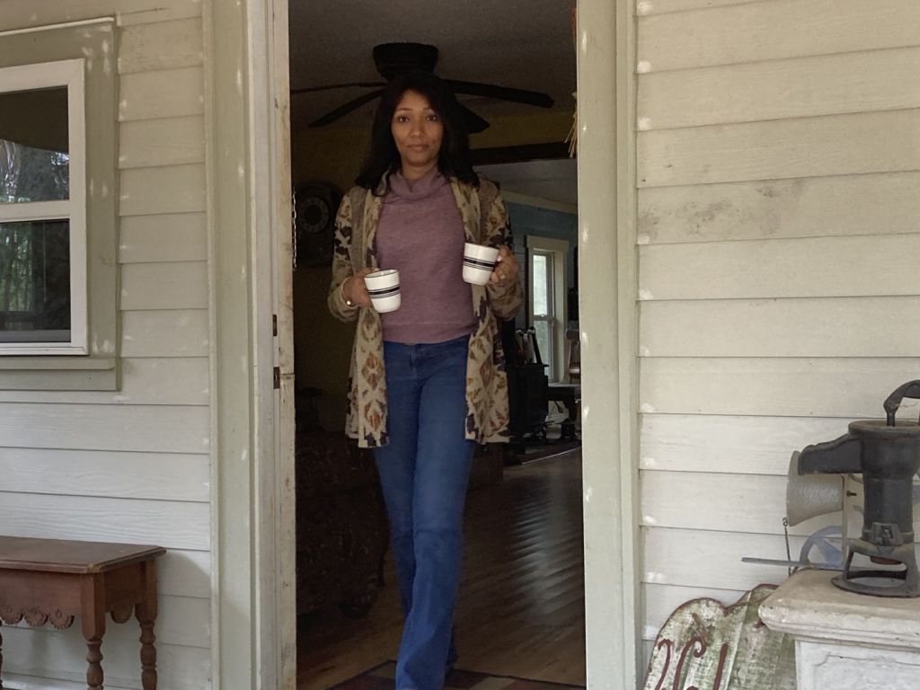 Meet Venus Davis | Actor & Writer - SHOUTOUT ATLANTA