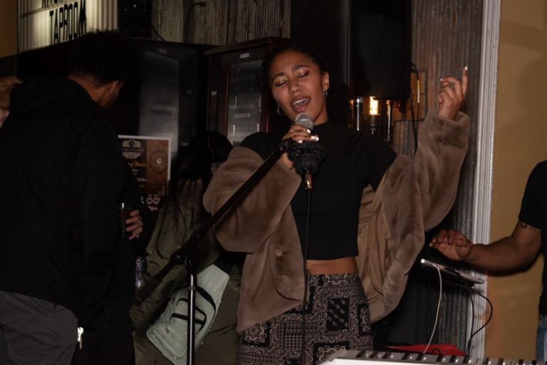 Meet Sinia | Singer/Songwriter/Poet - SHOUTOUT ATLANTA