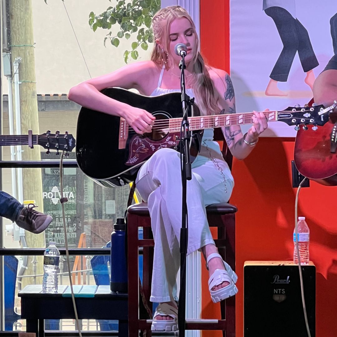 Meet Rose Starring | Independent Singer-songwriter - SHOUTOUT ATLANTA